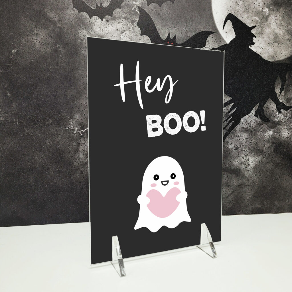 Hey Boo Plaque - A Touch of Sparkle