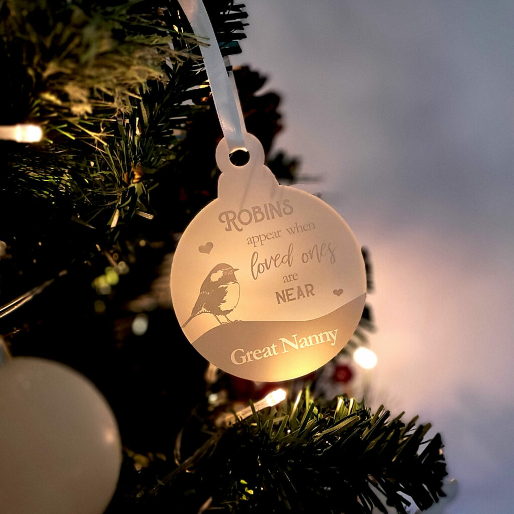 Robin Bauble - A Touch of Sparkle